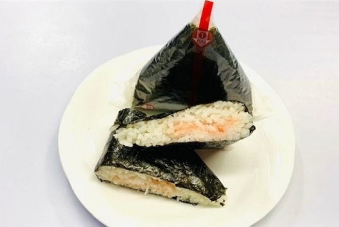 Tarako Onigiri Furikake Rice Balls (Japanese Rice Seasoning Onigiri)