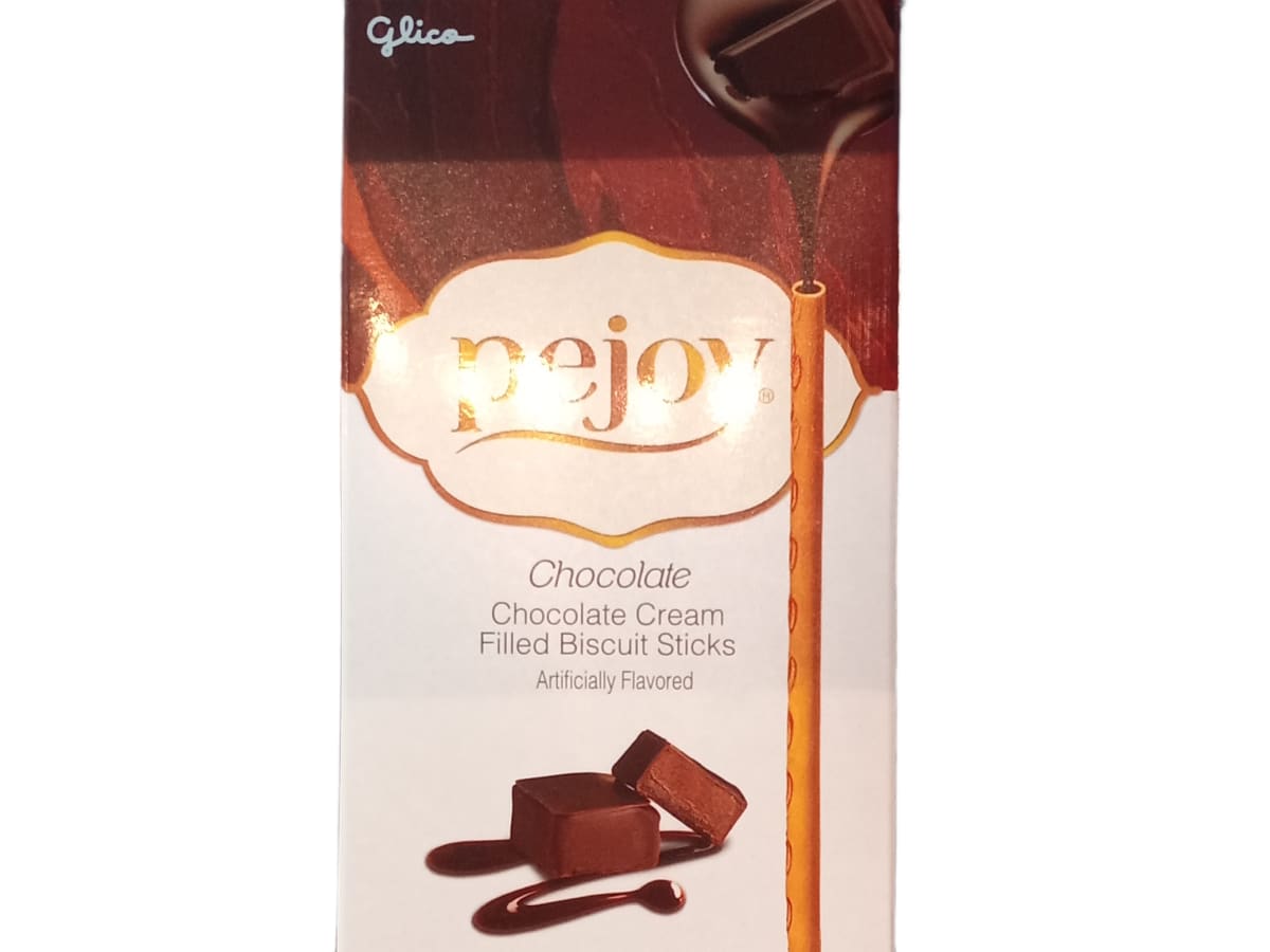 Pejoy chocolate cream filled biscuit sticks
